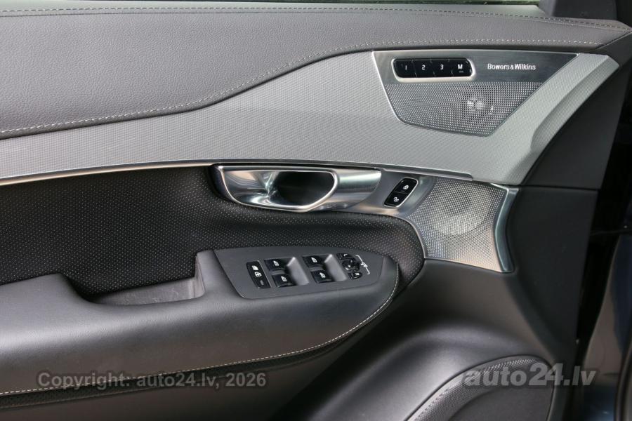 Zils Volvo XC90 2024 Pērnava, ar dzinēja tilpumu 2.00 L un nobraukumu 34 tūkst. km par 69990 €, foto 15 vietnē AUTOMOTO.COM.LV