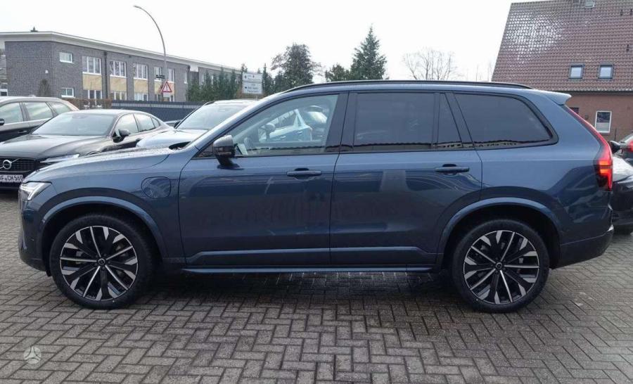 Zils Volvo XC90 2025 Viļņa, ar dzinēja tilpumu 1.97 L un nobraukumu 23 tūkst. km par 83500 €, foto 6 vietnē AUTOMOTO.COM.LV