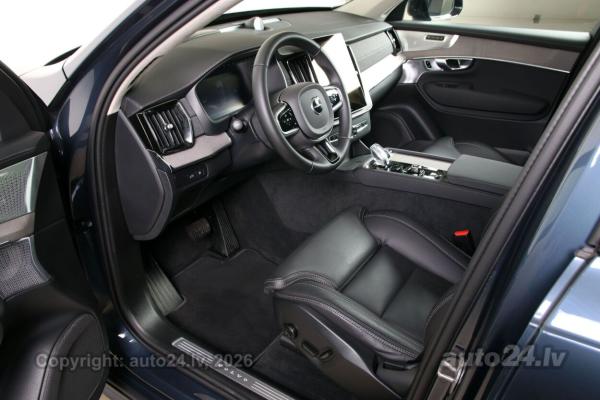 Zils Volvo XC90 2025 Tallina, ar dzinēja tilpumu 2.00 L un nobraukumu 16 tūkst. km par 84990 €, foto 7 vietnē AUTOMOTO.COM.LV