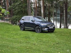Zils Volvo XC90 2025 Kauņa, ar dzinēja tilpumu 0.00 L un nobraukumu 39 tūkst. km par 45000 €, foto 3 vietnē AUTOMOTO.COM.LV