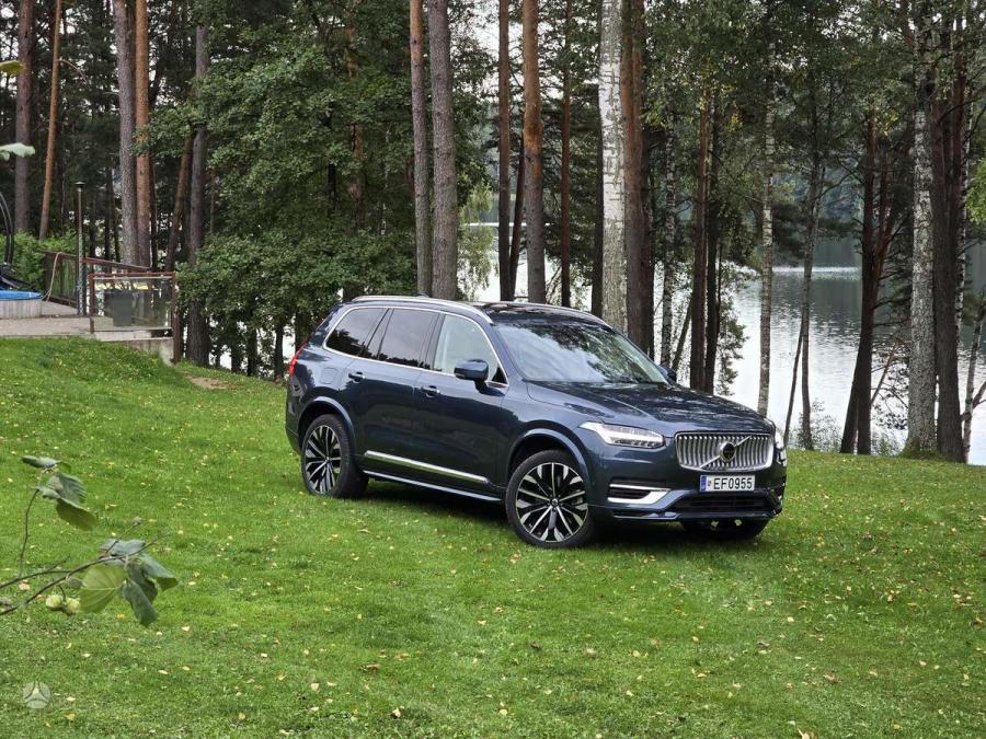 Zils Volvo XC90 2025 Kauņa, ar dzinēja tilpumu 0.00 L un nobraukumu 39 tūkst. km par 45000 €, foto 4 vietnē AUTOMOTO.COM.LV