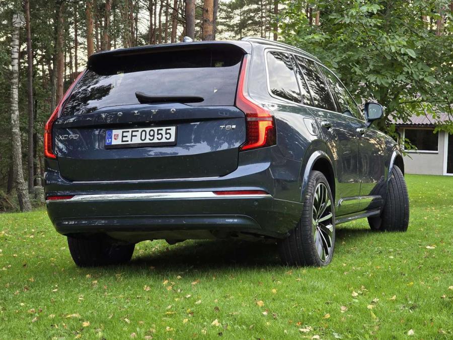 Zils Volvo XC90 2025 Kauņa, ar dzinēja tilpumu 0.00 L un nobraukumu 39 tūkst. km par 45000 €, foto 6 vietnē AUTOMOTO.COM.LV