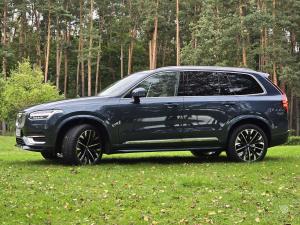 Zils Volvo XC90 2025 Kauņa, ar dzinēja tilpumu 0.00 L un nobraukumu 39 tūkst. km par 45000 €, foto 8 vietnē AUTOMOTO.COM.LV