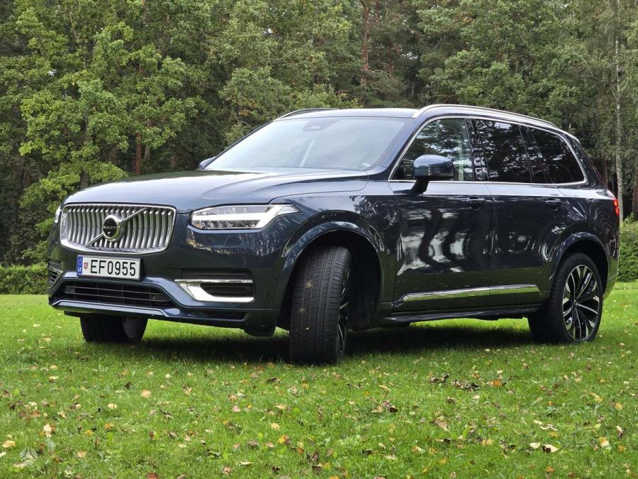 Zils Volvo XC90 2025 Kauņa, ar dzinēja tilpumu 0.00 L un nobraukumu 39 tūkst. km par 45000 €, foto 9 vietnē AUTOMOTO.COM.LV