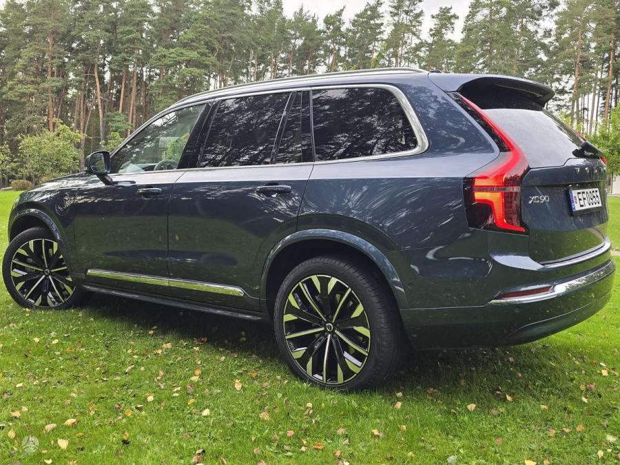 Zils Volvo XC90 2025 Kauņa, ar dzinēja tilpumu 0.00 L un nobraukumu 39 tūkst. km par 45000 €, foto 13 vietnē AUTOMOTO.COM.LV