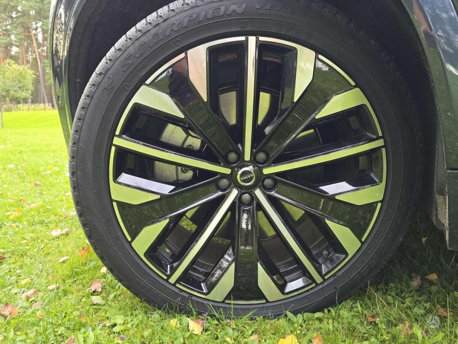 Zils Volvo XC90 2025 Kauņa, ar dzinēja tilpumu 0.00 L un nobraukumu 39 tūkst. km par 45000 €, foto 17 vietnē AUTOMOTO.COM.LV