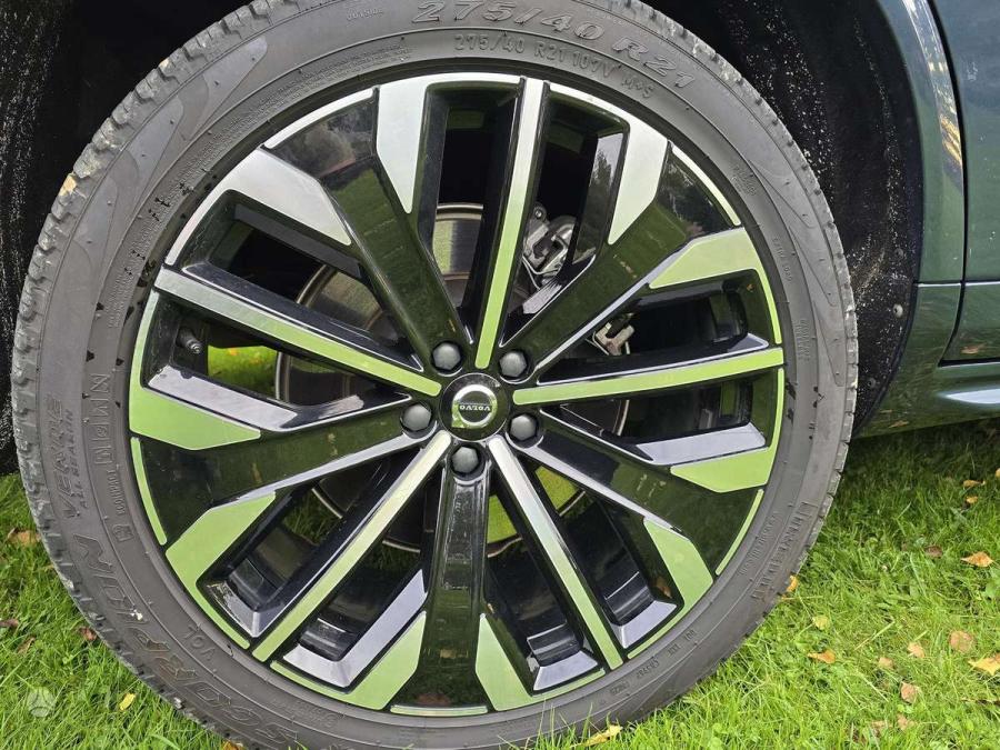 Zils Volvo XC90 2025 Kauņa, ar dzinēja tilpumu 0.00 L un nobraukumu 39 tūkst. km par 45000 €, foto 19 vietnē AUTOMOTO.COM.LV