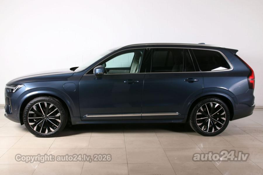Blue Volvo XC90 2025 in Tallinn, with an engine capacity of 2.00 L and mileage of 22 thousand km for 72990 €, photo 4 on AUTOMOTO.COM.LV