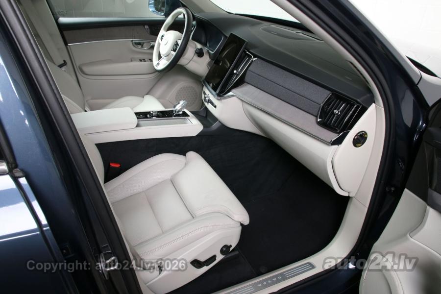 Blue Volvo XC90 2025 in Tallinn, with an engine capacity of 2.00 L and mileage of 22 thousand km for 72990 €, photo 10 on AUTOMOTO.COM.LV