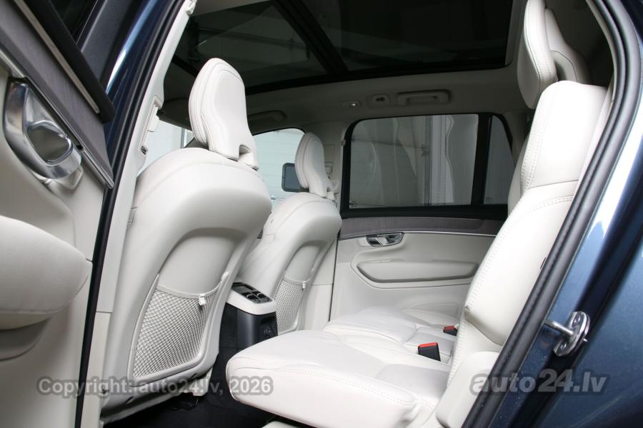 Blue Volvo XC90 2025 in Tallinn, with an engine capacity of 2.00 L and mileage of 22 thousand km for 72990 €, photo 11 on AUTOMOTO.COM.LV