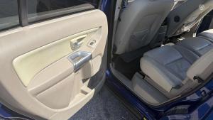 Zils Volvo XC90 2006 Marijampole, ar dzinēja tilpumu 2.40 L un nobraukumu 350 tūkst. km par 4650 €, foto 18 vietnē AUTOMOTO.COM.LV