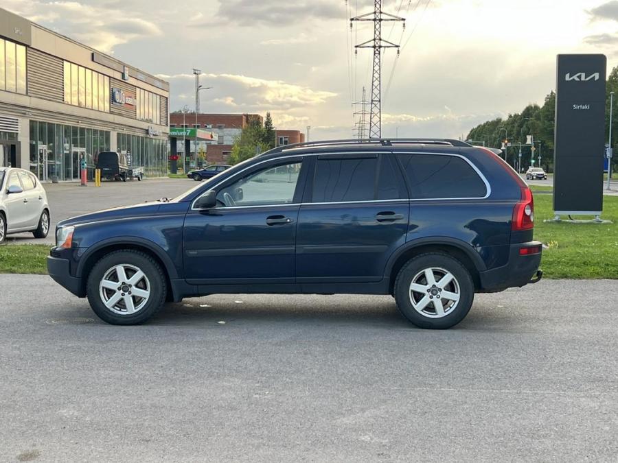Blue Volvo XC90 2004 in Narva, with an engine capacity of 2.40 L and mileage of 408 thousand km for 2999 €, photo 14 on AUTOMOTO.COM.LV