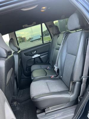 Blue Volvo XC90 2004 in Narva, with an engine capacity of 2.40 L and mileage of 408 thousand km for 2999 €, photo 21 on AUTOMOTO.COM.LV