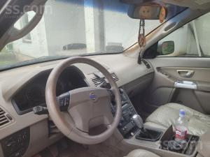 Zils Volvo XC90 2004 Rīga, ar dzinēja tilpumu 2.40 L un nobraukumu 364 tūkst. km par 950 €, foto 6 vietnē AUTOMOTO.COM.LV