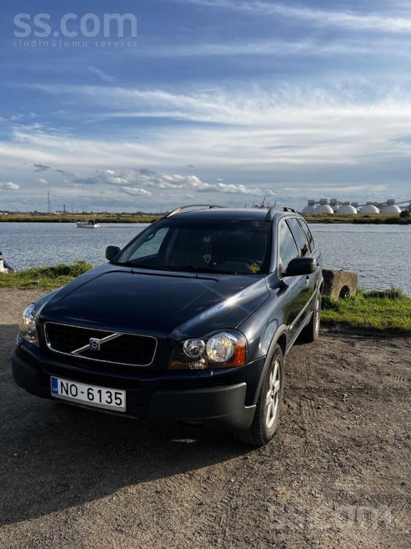 Blue Volvo XC90 2004 in Riga, with an engine capacity of 2.40 L and mileage of 0 thousand km for 2000 €, photo 1 on AUTOMOTO.COM.LV