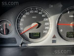 Blue Volvo XC90 2004 in Riga, with an engine capacity of 2.40 L and mileage of 0 thousand km for 2000 €, photo 6 on AUTOMOTO.COM.LV