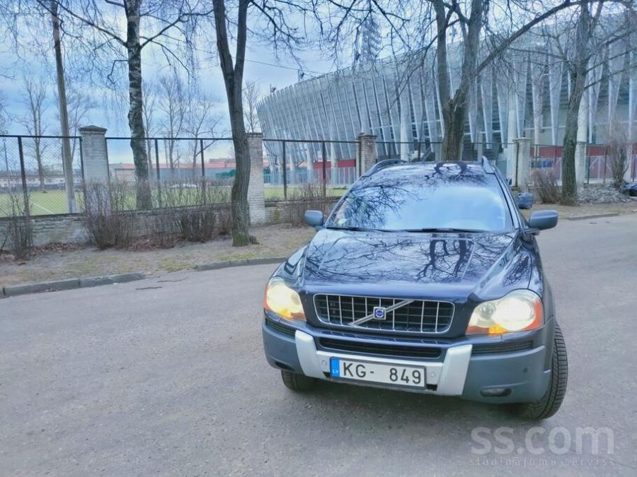 Blue Volvo XC90 2006 in Riga, with an engine capacity of 2.40 L and mileage of 335 thousand km for 3650 €, photo 10 on AUTOMOTO.COM.LV