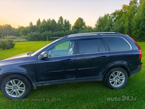 Zils Volvo XC90 2006 Tallina, ar dzinēja tilpumu 2.40 L un nobraukumu 419 tūkst. km par 5800 €, foto  vietnē AUTOMOTO.COM.LV