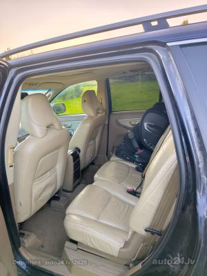 Zils Volvo XC90 2006 Tallina, ar dzinēja tilpumu 2.40 L un nobraukumu 419 tūkst. km par 5800 €, foto 11 vietnē AUTOMOTO.COM.LV