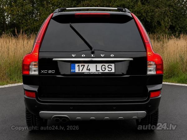 Zils Volvo XC90 2006 Tallina, ar dzinēja tilpumu 2.40 L un nobraukumu 379 tūkst. km par 4990 €, foto 6 vietnē AUTOMOTO.COM.LV