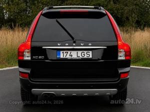 Zils Volvo XC90 2006 Tallina, ar dzinēja tilpumu 2.40 L un nobraukumu 379 tūkst. km par 4990 €, foto 6 vietnē AUTOMOTO.COM.LV