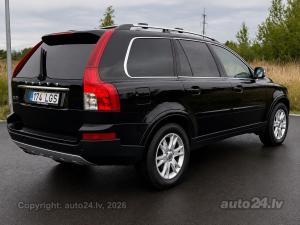 Zils Volvo XC90 2006 Tallina, ar dzinēja tilpumu 2.40 L un nobraukumu 379 tūkst. km par 4990 €, foto 7 vietnē AUTOMOTO.COM.LV