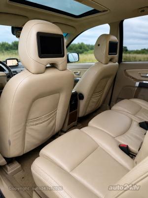 Zils Volvo XC90 2006 Tallina, ar dzinēja tilpumu 2.40 L un nobraukumu 379 tūkst. km par 4990 €, foto 10 vietnē AUTOMOTO.COM.LV