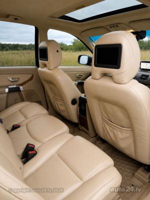 Zils Volvo XC90 2006 Tallina, ar dzinēja tilpumu 2.40 L un nobraukumu 379 tūkst. km par 4990 €, foto 11 vietnē AUTOMOTO.COM.LV