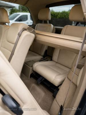 Zils Volvo XC90 2006 Tallina, ar dzinēja tilpumu 2.40 L un nobraukumu 379 tūkst. km par 4990 €, foto 13 vietnē AUTOMOTO.COM.LV