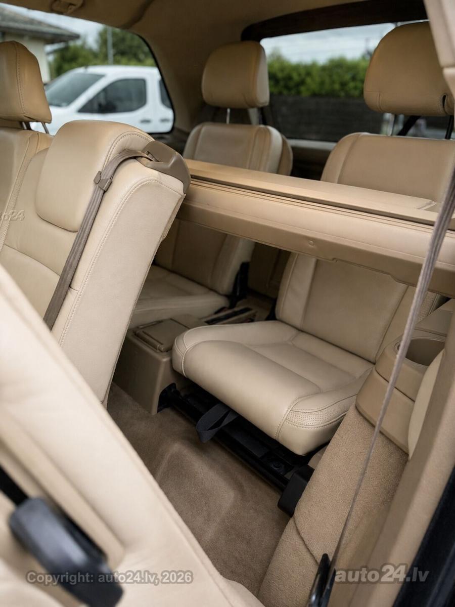Zils Volvo XC90 2006 Tallina, ar dzinēja tilpumu 2.40 L un nobraukumu 379 tūkst. km par 4990 €, foto 13 vietnē AUTOMOTO.COM.LV