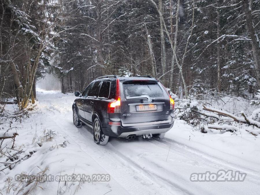 Blue Volvo XC90 2007 in Tallinn, with an engine capacity of 2.40 L and mileage of 388 thousand km for 6300 €, photo 3 on AUTOMOTO.COM.LV