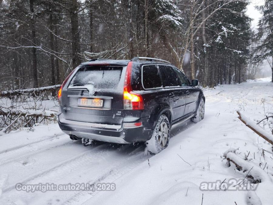 Blue Volvo XC90 2007 in Tallinn, with an engine capacity of 2.40 L and mileage of 388 thousand km for 6300 €, photo 4 on AUTOMOTO.COM.LV