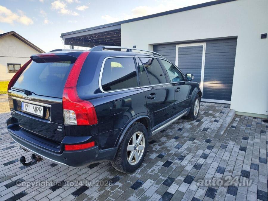 Blue Volvo XC90 2007 in Tallinn, with an engine capacity of 2.40 L and mileage of 388 thousand km for 6300 €, photo 13 on AUTOMOTO.COM.LV