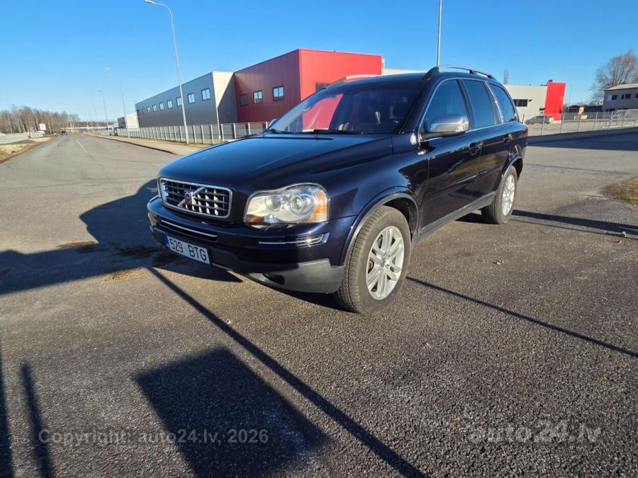 Zils Volvo XC90 2007 Tallina, ar dzinēja tilpumu 2.40 L un nobraukumu 333 tūkst. km par 6500 €, foto 5 vietnē AUTOMOTO.COM.LV