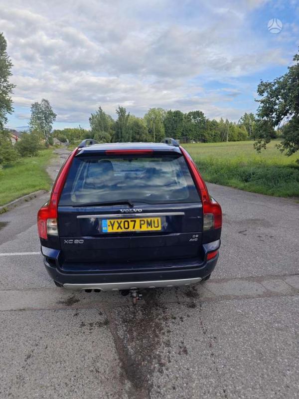 Blue Volvo XC90 2007 in Siauliai, with an engine capacity of 2.40 L and mileage of 174 thousand km for 2000 €, photo 6 on AUTOMOTO.COM.LV