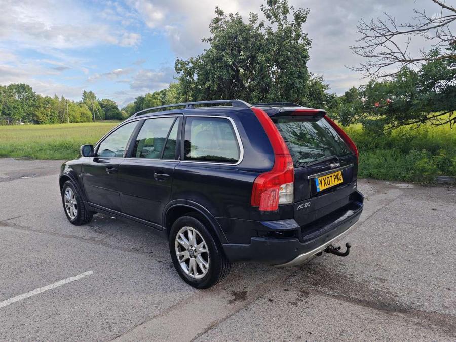 Zils Volvo XC90 2007 Šauļi, ar dzinēja tilpumu 2.40 L un nobraukumu 174 tūkst. km par 2000 €, foto 8 vietnē AUTOMOTO.COM.LV