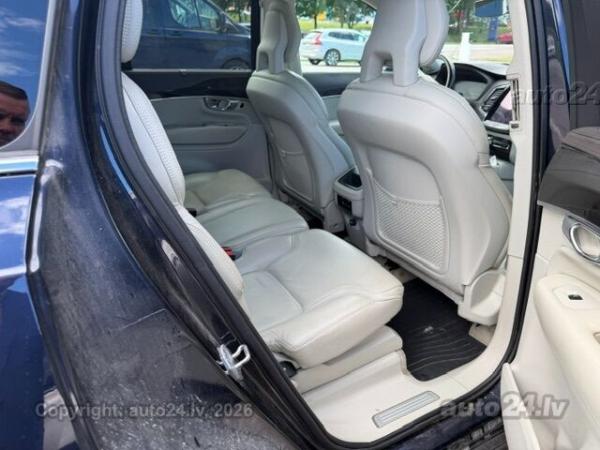 Blue Volvo XC90 2015 in Tallinn, with an engine capacity of 2.00 L and mileage of 165 thousand km for 20000 €, photo 8 on AUTOMOTO.COM.LV