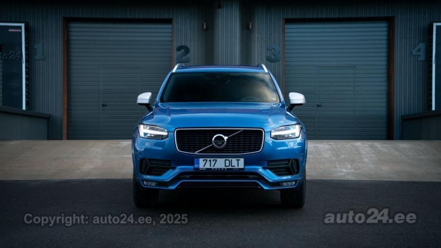 Blue Volvo XC90 2016 in Tallinn, with an engine capacity of 2.00 L and mileage of 264 thousand km for 23900 €, photo 2 on AUTOMOTO.COM.LV