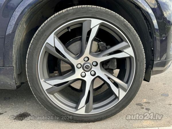 Blue Volvo XC90 2016 in Tallinn, with an engine capacity of 2.00 L and mileage of 201 thousand km for 22000 €, photo 9 on AUTOMOTO.COM.LV