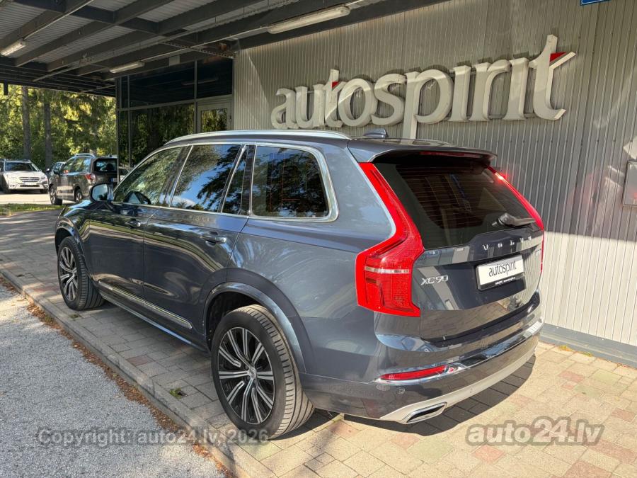 Blue Volvo XC90 2020 in Tallinn, with an engine capacity of 2.00 L and mileage of 119 thousand km for 35990 €, photo 4 on AUTOMOTO.COM.LV