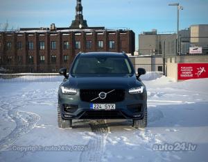 Zils Volvo XC90 2023 Tallina, ar dzinēja tilpumu 2.00 L un nobraukumu 21 tūkst. km par 58900 €, foto 2 vietnē AUTOMOTO.COM.LV