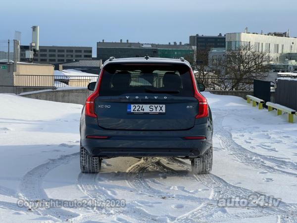 Zils Volvo XC90 2023 Tallina, ar dzinēja tilpumu 2.00 L un nobraukumu 21 tūkst. km par 58900 €, foto 5 vietnē AUTOMOTO.COM.LV