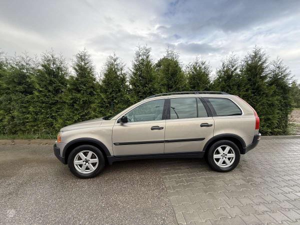 Volvo XC90 2003 in Kaunas on AUTOMOTO.COM.LV Brown Volvo XC90 2003 in Kaunas, with an engine capacity of 2.52 L and mileage of 336 thousand km for 4400 €, photo 3 on AUTOMOTO.COM.LV