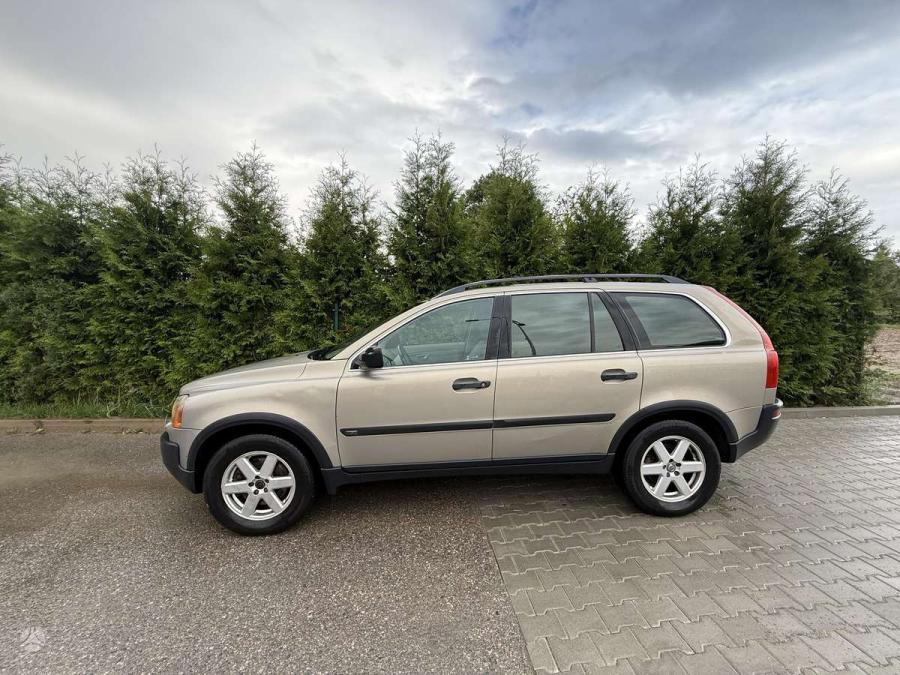 Brown Volvo XC90 2003 in Kaunas, with an engine capacity of 2.52 L and mileage of 336 thousand km for 4400 €, photo 3 on AUTOMOTO.COM.LV