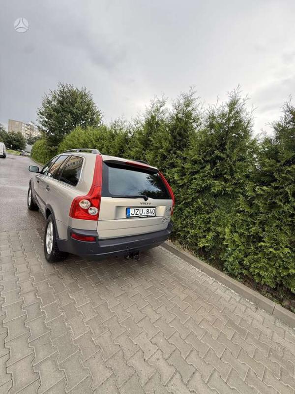 Volvo XC90 2003 in Kaunas on AUTOMOTO.COM.LV Brown Volvo XC90 2003 in Kaunas, with an engine capacity of 2.52 L and mileage of 336 thousand km for 4400 €, photo 4 on AUTOMOTO.COM.LV