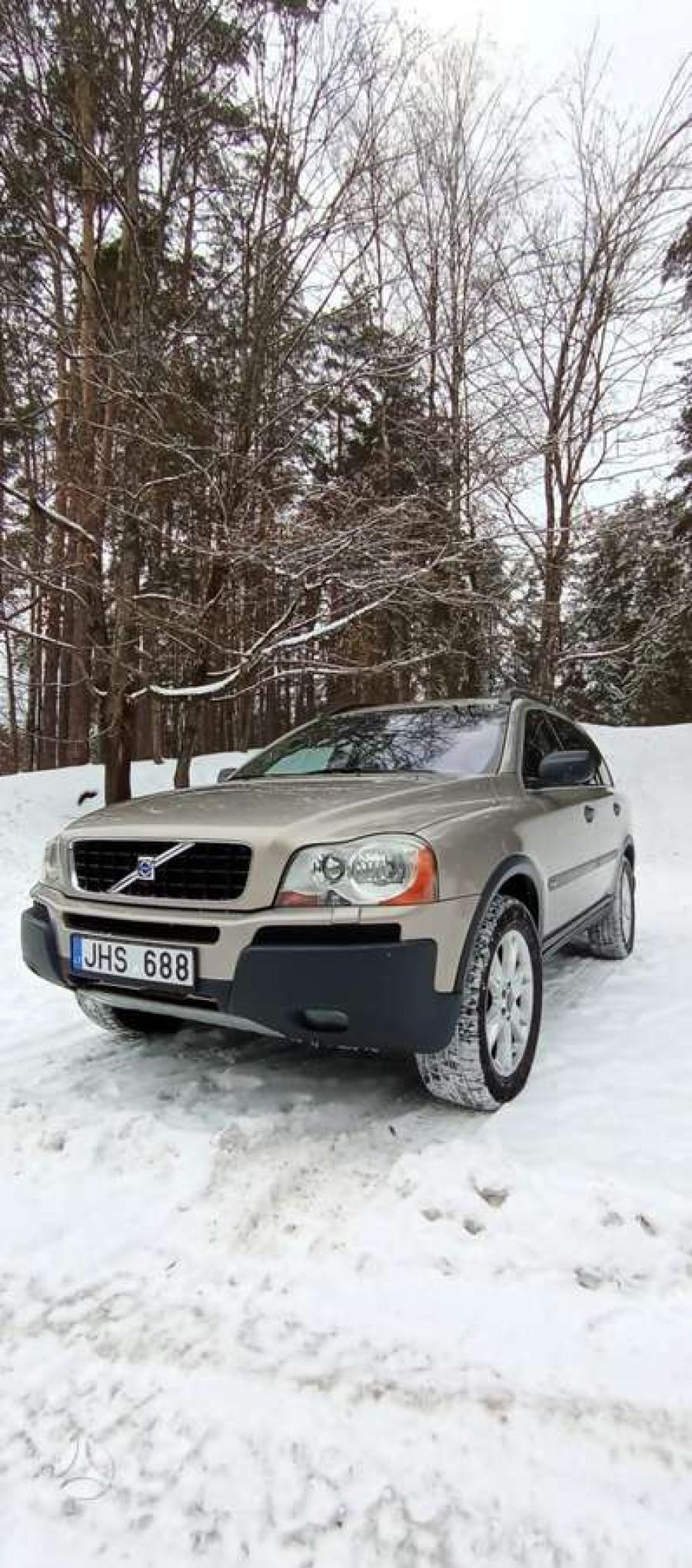 Brown Volvo XC90 2004 in Druskininkai, with an engine capacity of 2.40 L and mileage of 290 thousand km for 4200 €, photo 1 on AUTOMOTO.COM.LV