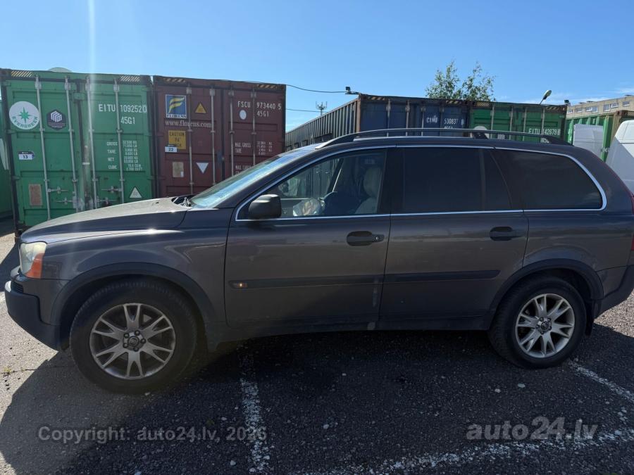 Brown Volvo XC90 2004 in Tallinn, with an engine capacity of 2.40 L and mileage of 0 thousand km for 3200 €, photo 3 on AUTOMOTO.COM.LV