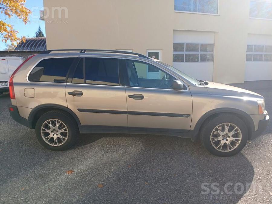 Brūns Volvo XC90 2004 Rīga, ar dzinēja tilpumu 2.40 L un nobraukumu 440 tūkst. km par 5200 €, foto 3 vietnē AUTOMOTO.COM.LV