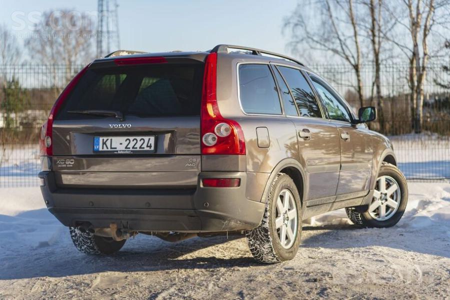 Brūns Volvo XC90 2005 Rīga, ar dzinēja tilpumu 2.40 L un nobraukumu 317 tūkst. km par 4290 €, foto 6 vietnē AUTOMOTO.COM.LV