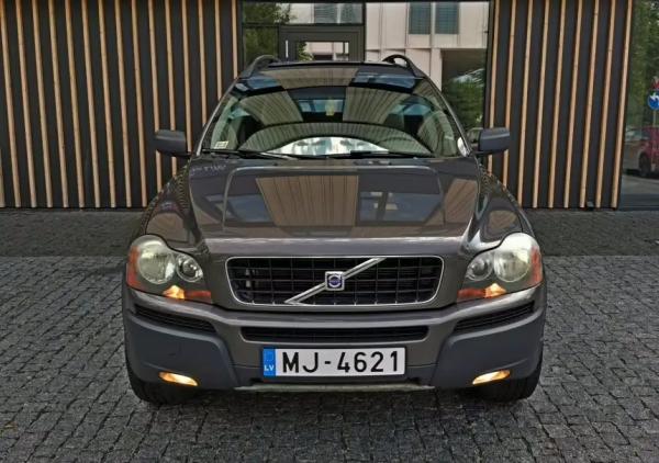 Brūns Volvo XC90 2005 Rīga, ar dzinēja tilpumu 2.40 L un nobraukumu 314 tūkst. km par 5390 €, foto 2 vietnē AUTOMOTO.COM.LV